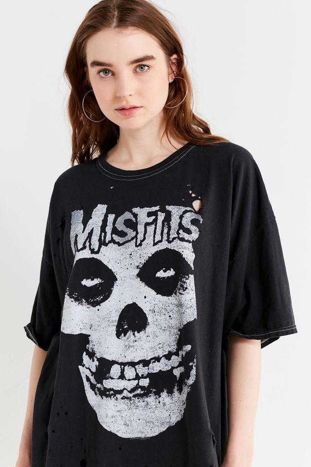 Misfits Oversized Distressed Tee | Urban Outfitters