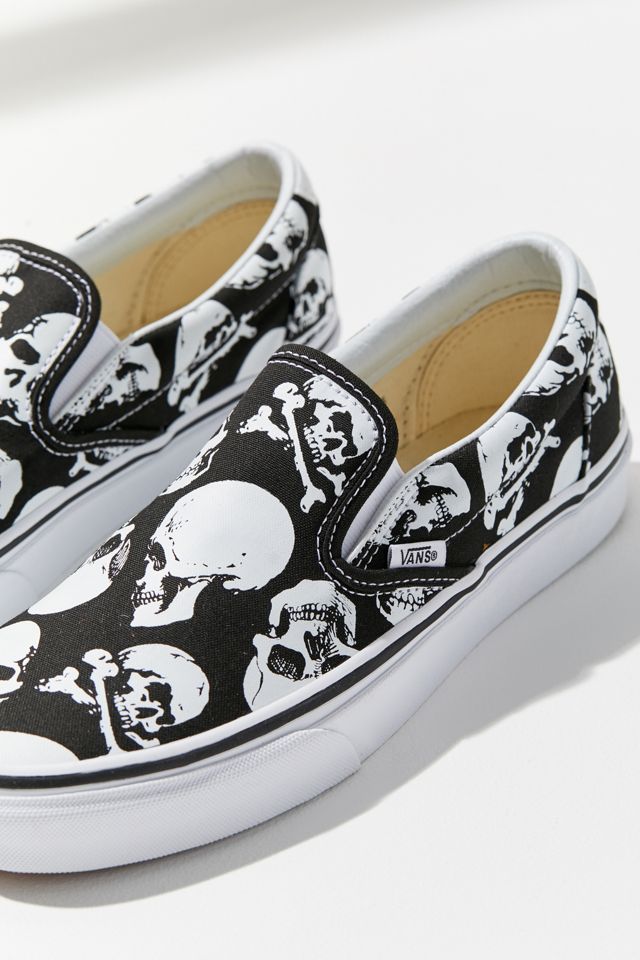 Vans Skull Slip-On Sneaker | Urban Outfitters