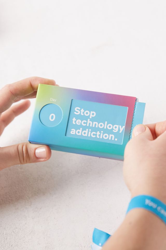 DOIY Design 21 Days To Stop Technology Addiction | Urban Outfitters