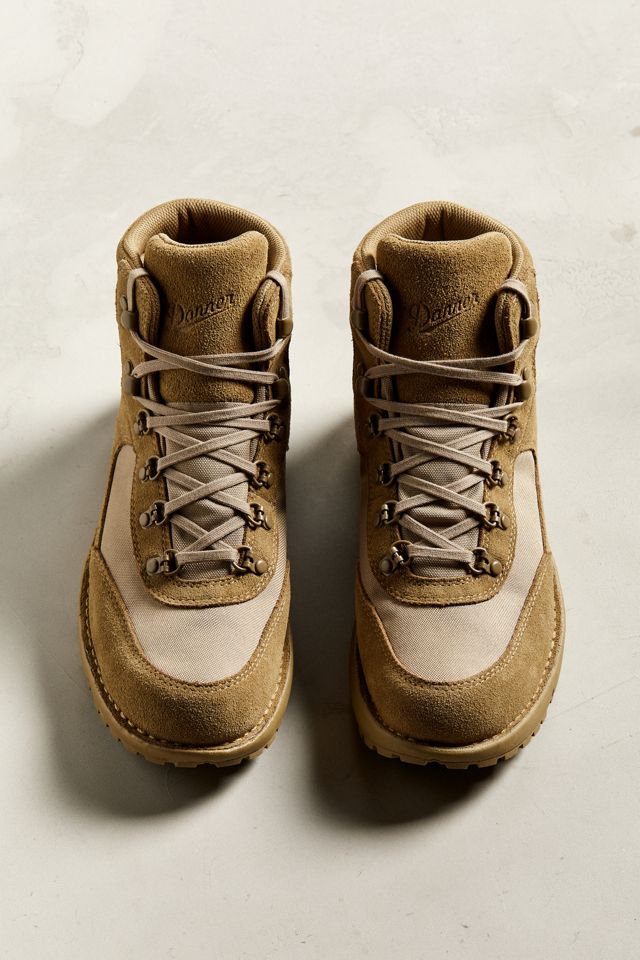 Danner Feather Light 917 Boot | Urban Outfitters