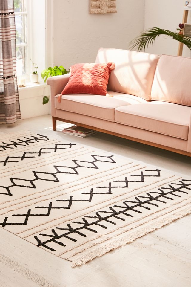 Corta Tufted Canvas Washable Rug | Urban Outfitters