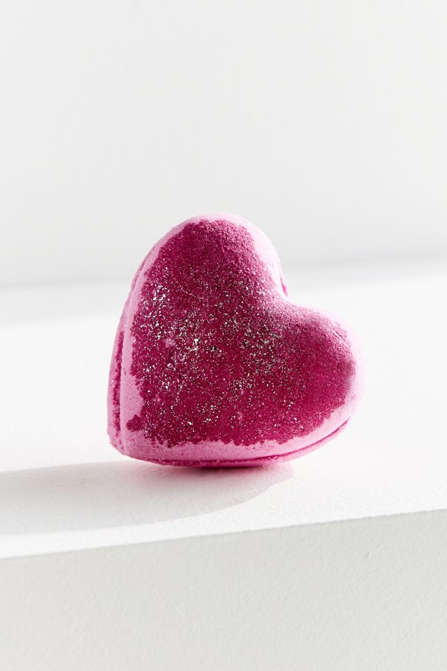 New York’s Bathhouse Amethyst Heart Bath Bomb | Urban Outfitters