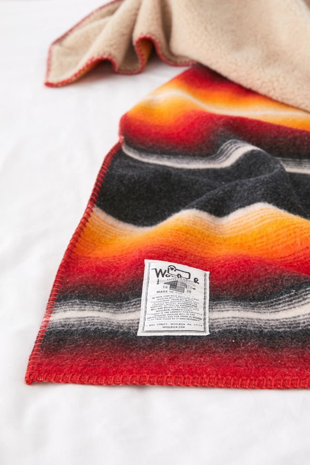 Woolrich Logan Ridge Throw Blanket | Urban Outfitters
