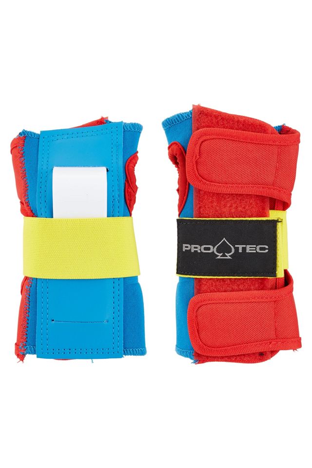 Protec Street Wrist Guards | Urban Outfitters