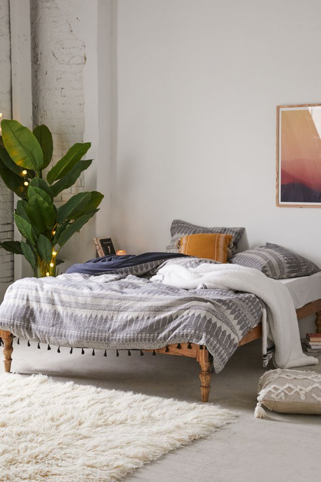 Everly Brushed Jacquard Duvet Cover | Urban Outfitters