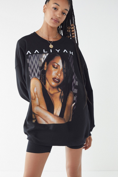Aaliyah Oversized Pullover Sweatshirt | Urban Outfitters