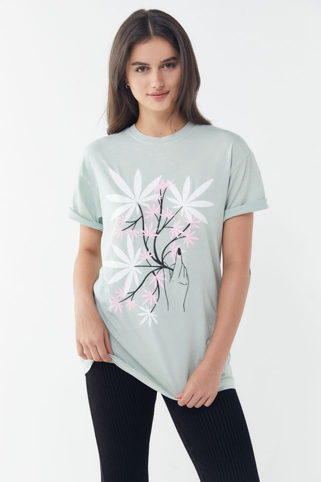 Bouquet Of Flowers Tee | Urban Outfitters Canada