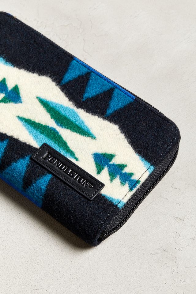 Pendleton Smartphone Wallet | Urban Outfitters