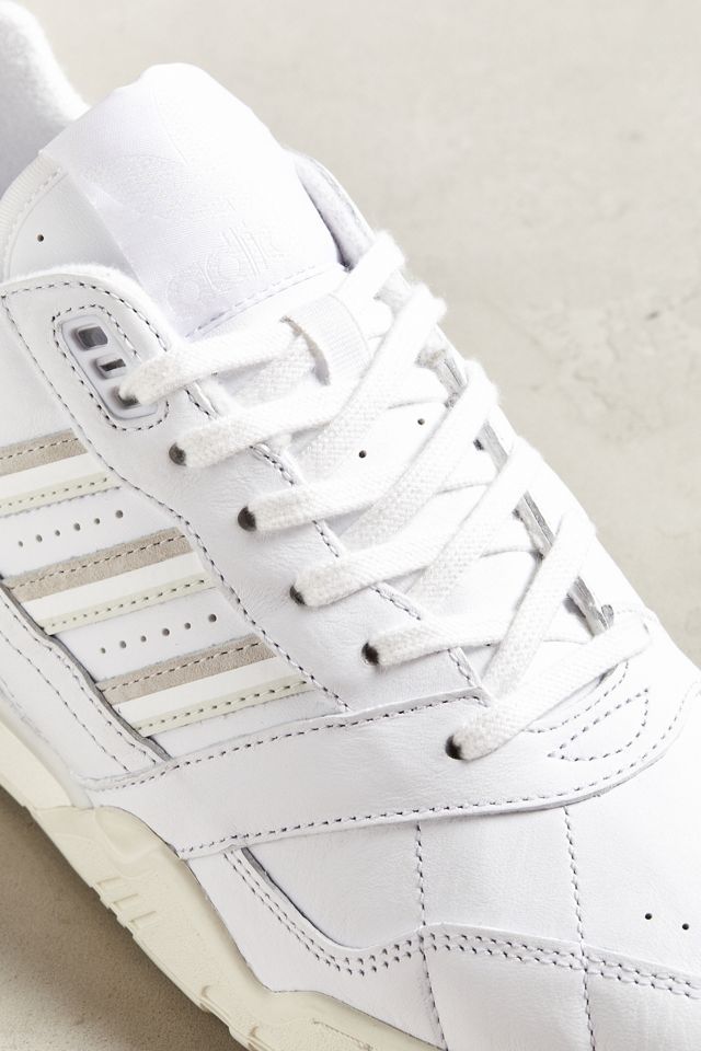 adidas AR Trainer Sneaker | Urban Outfitters