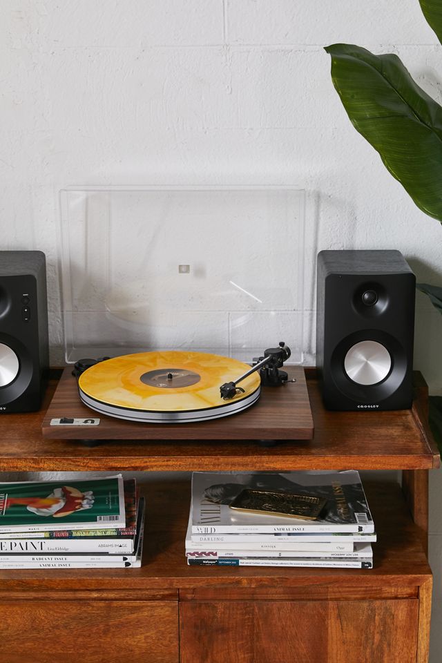 U-Turn Audio Orbit Special Preamp Turntable | Urban Outfitters Canada