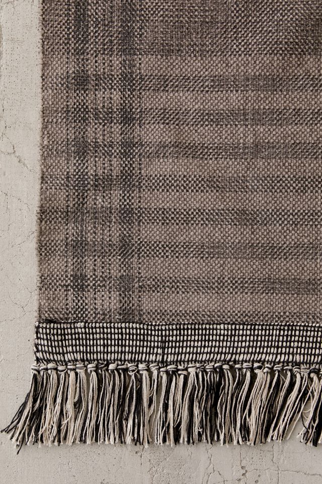 Shaye Printed Tufted Rug | Urban Outfitters