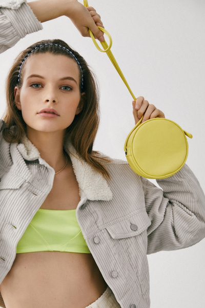 Lydia Circle Crossbody Bag | Urban Outfitters