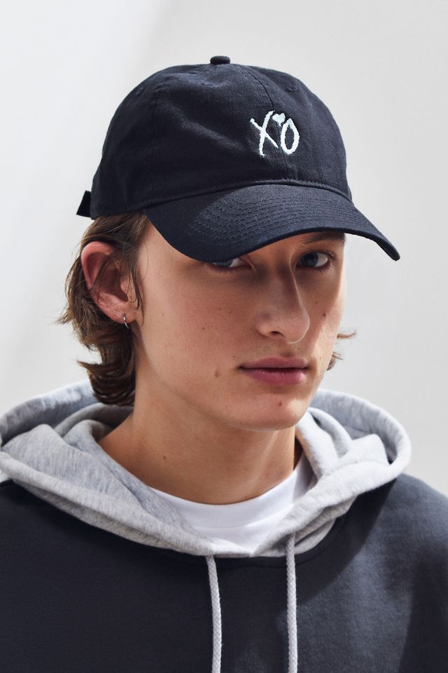 The Weeknd UO Exclusive XO Classic Logo Baseball Hat | Urban Outfitters