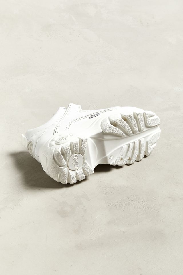 Buffalo Classic Kicks Platform Sneaker | Urban Outfitters
