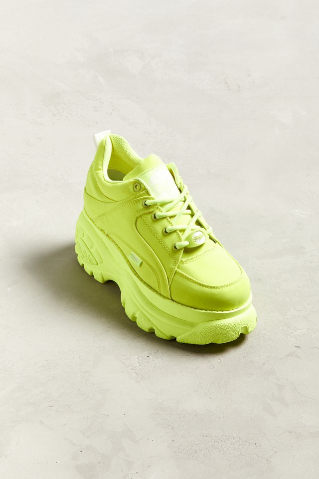 Buffalo Classic Kicks Platform Sneaker | Urban Outfitters