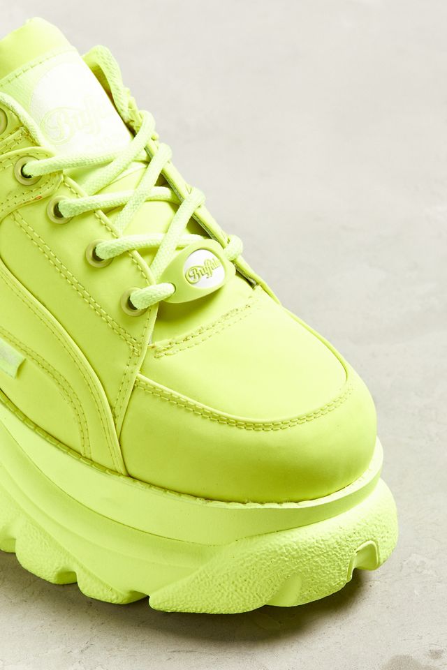 Buffalo Classic Kicks Platform Sneaker | Urban Outfitters