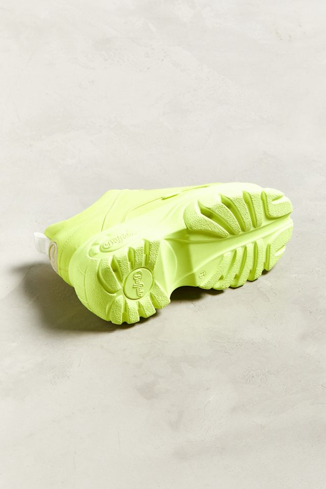 Buffalo Classic Kicks Platform Sneaker | Urban Outfitters