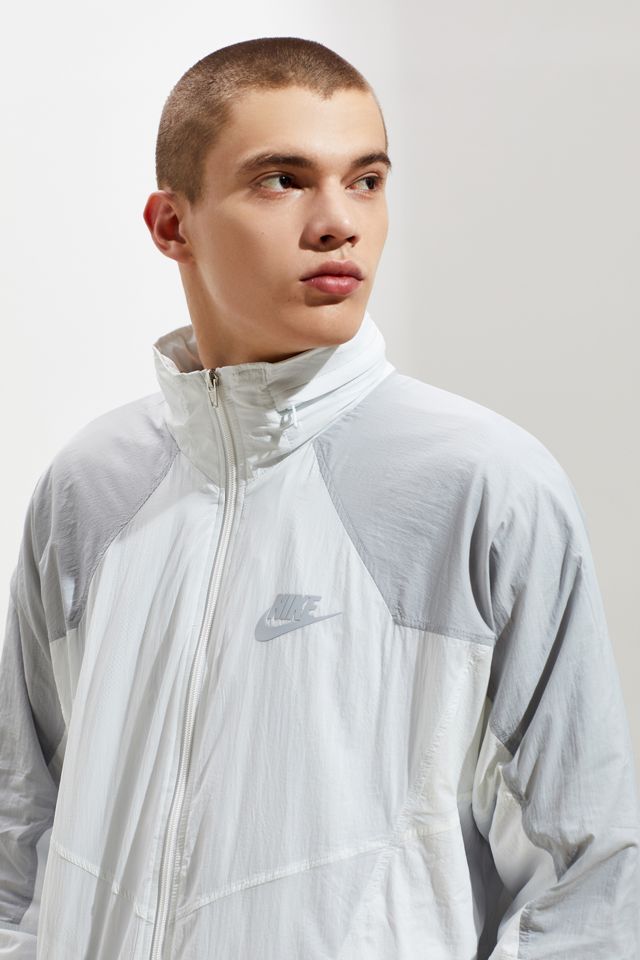 Nike Reissue Woven Hooded Jacket | Urban Outfitters