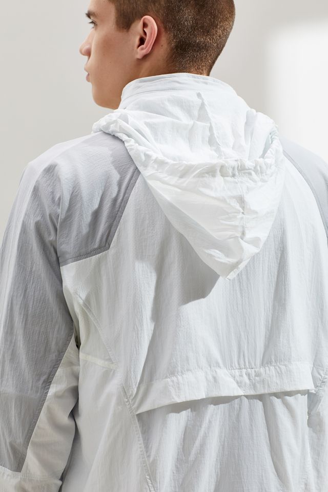 Nike Reissue Woven Hooded Jacket | Urban Outfitters