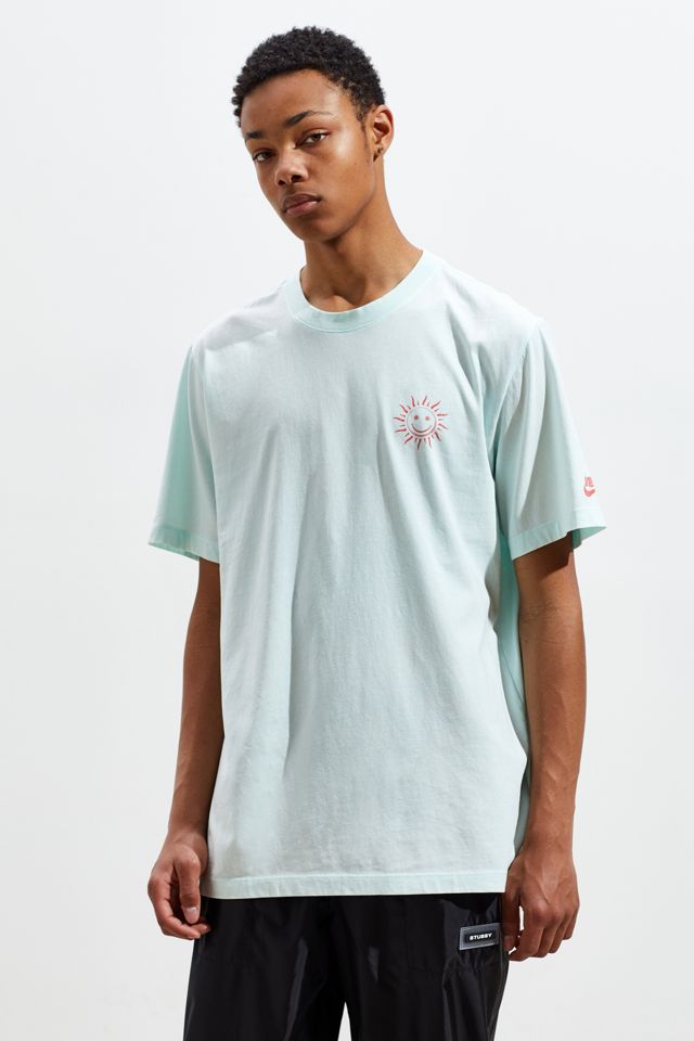 Nike Vibe Tee | Urban Outfitters