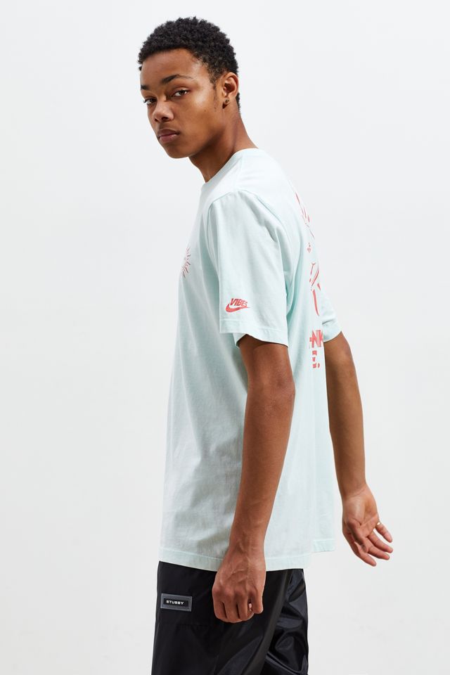 Nike Vibe Tee | Urban Outfitters