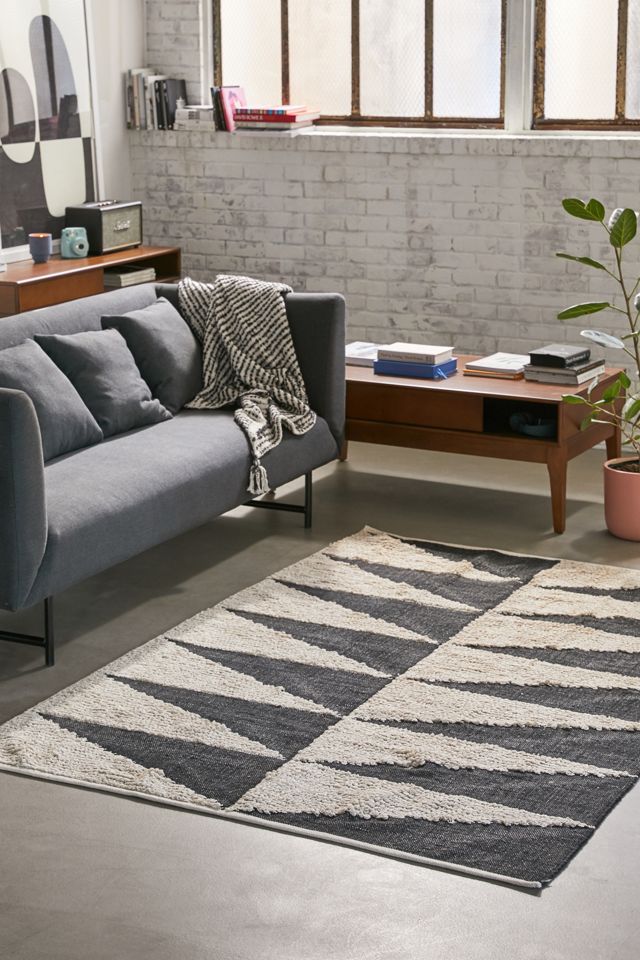 Porter Woven + Tufted Rug | Urban Outfitters Canada