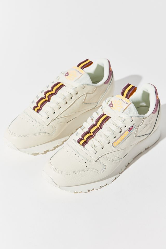 Reebok Classic Leather Vintage Sneaker | Urban Outfitters