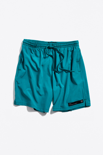 UO Tech Stretch Short | Urban Outfitters