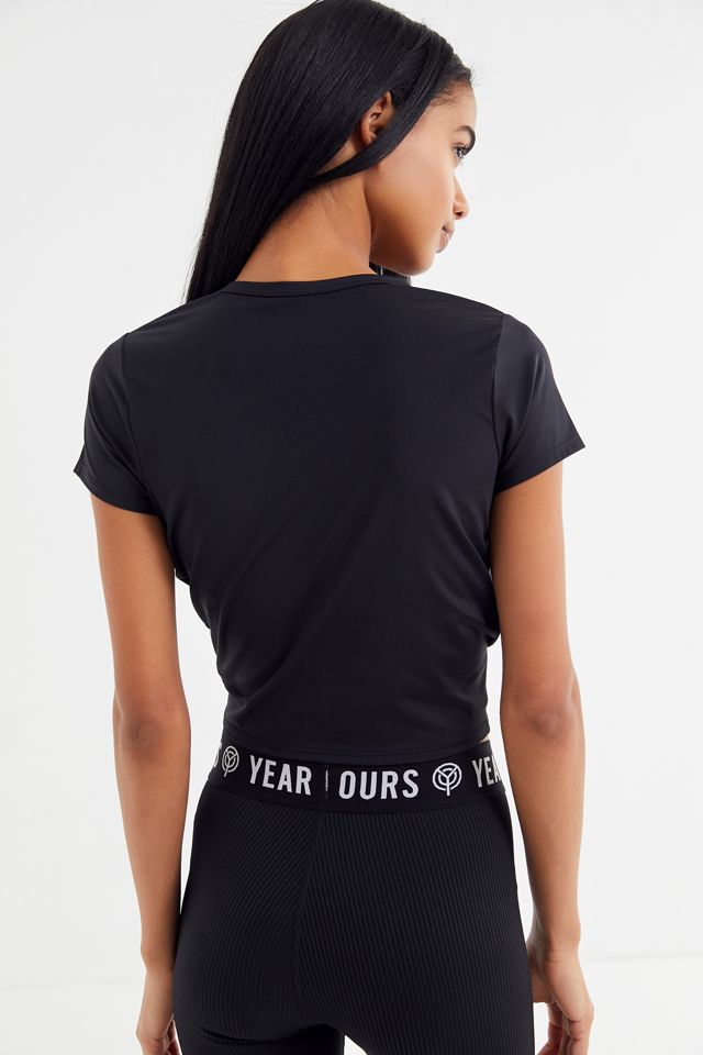 Year Of Ours Tyra Twist-Front Cropped Tee | Urban Outfitters
