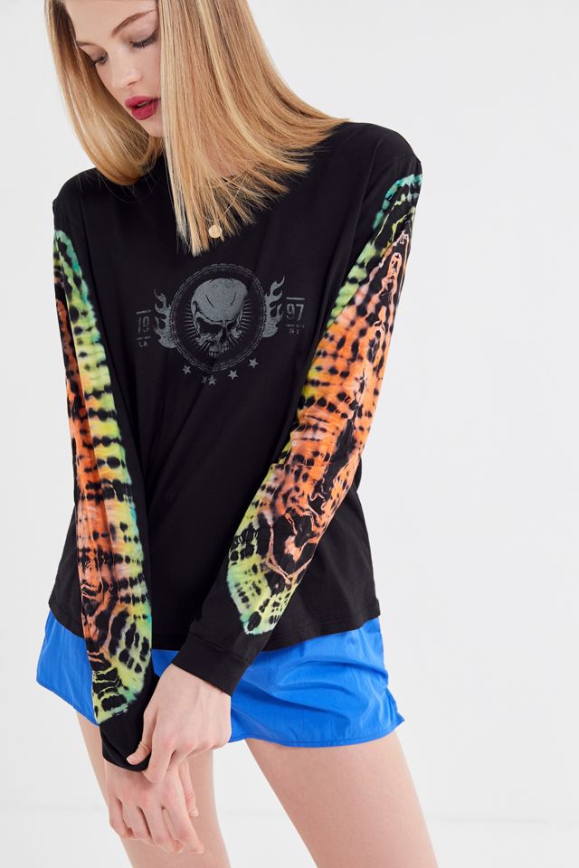 Future State Skull Tie-Dye Long Sleeve Tee | Urban Outfitters