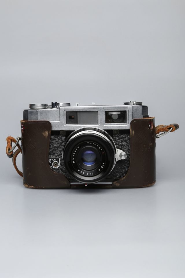 Acme Camera Co. Vintage Taron MX 35mm Camera | Urban Outfitters