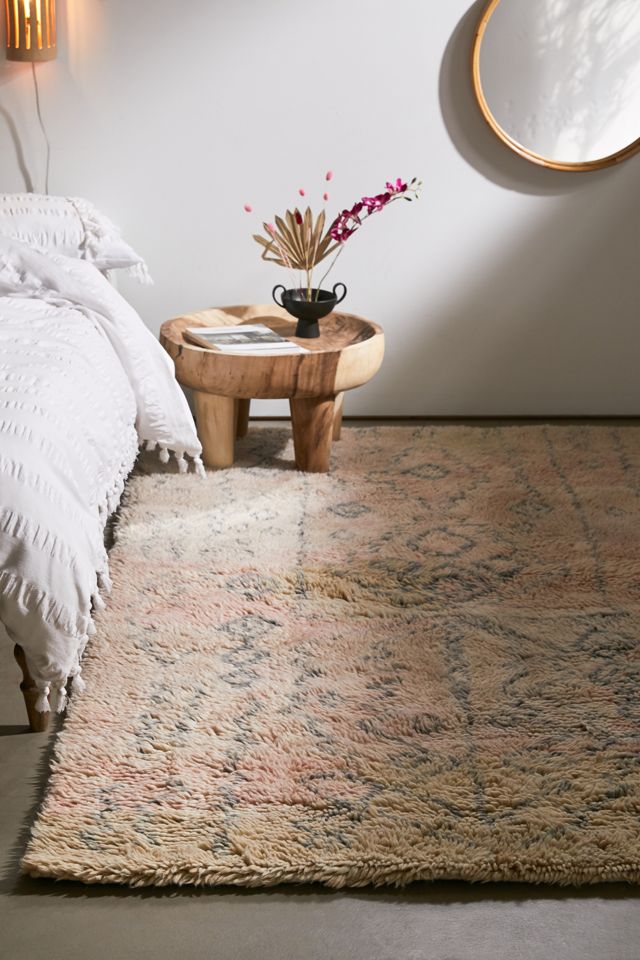 Bisbee Tufted Shag Rug | Urban Outfitters