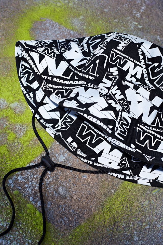 New Era Waste Management Bucket Hat | Urban Outfitters