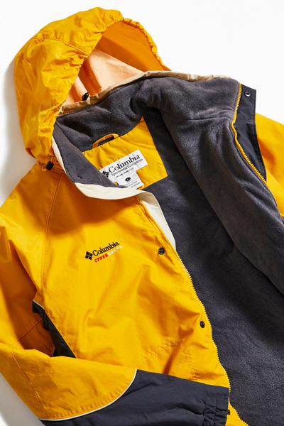 Vintage Columbia ‘80s Yellow + Grey Ski Jacket | Urban Outfitters