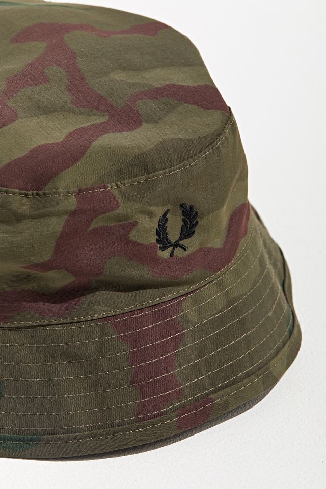 Fred Perry Camo Bush Bucket Hat | Urban Outfitters