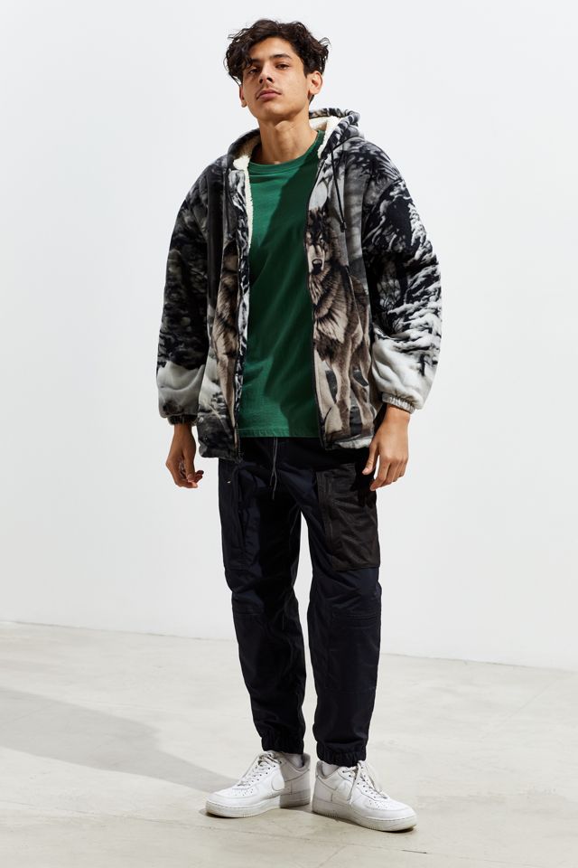 Wolf Print Full-Zip Sherpa Jacket | Urban Outfitters