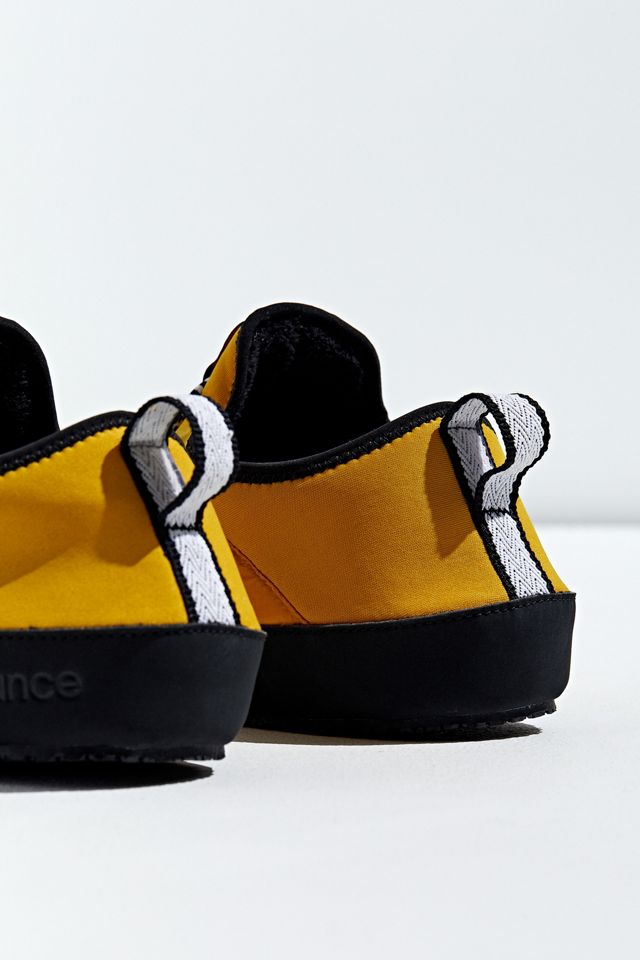 New Balance Caravan Moccasin | Urban Outfitters