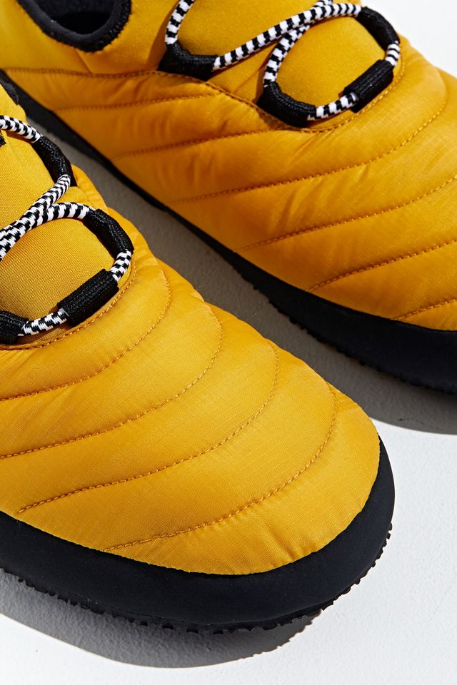 New Balance Caravan Moccasin | Urban Outfitters