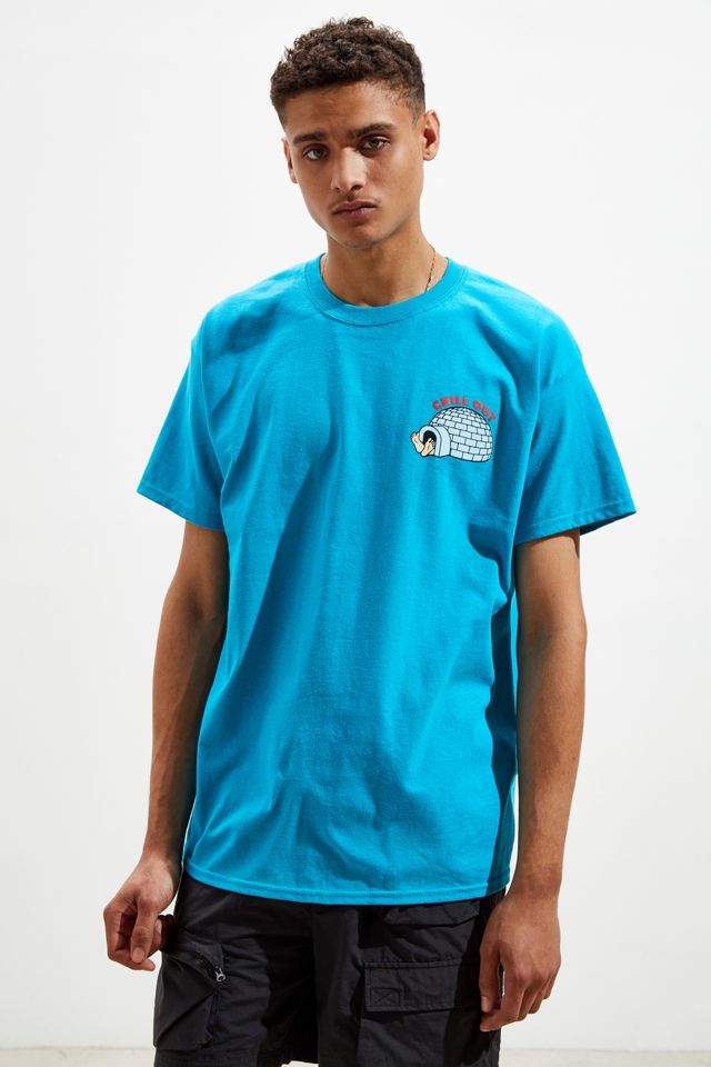 Slushcult Chill Out Igloo Tee | Urban Outfitters Canada Slushcult Chill Out Igloo Tee | Urban Outfitters Canada