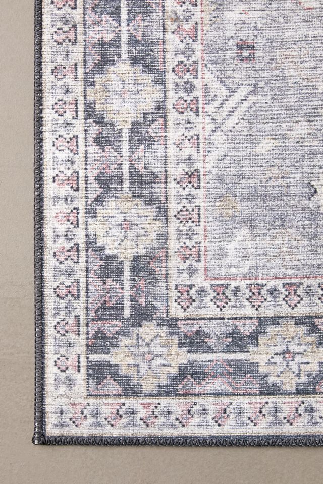 Hayes Printed Rug | Urban Outfitters