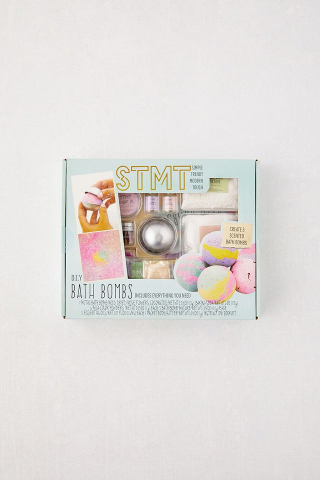 DIY Make Your Own Bath Bomb Kit | Urban Outfitters