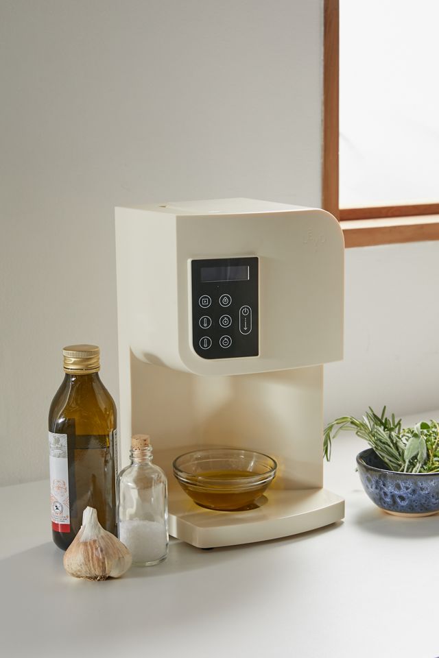 LEVO I Oil + Butter Herbal Infuser | Urban Outfitters