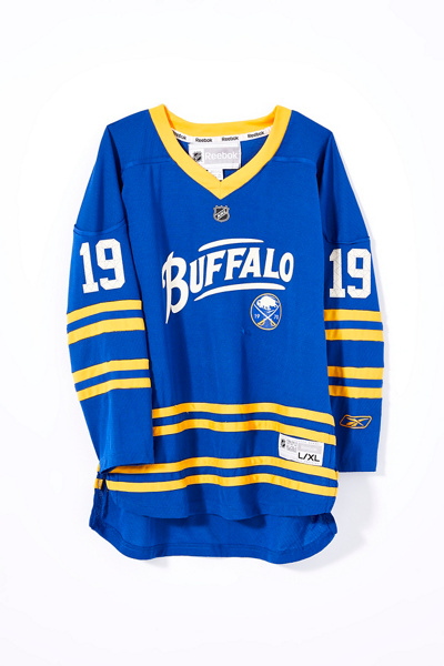 Vintage Buffalo Sabres Tim Connolly Hockey Jersey | Urban Outfitters