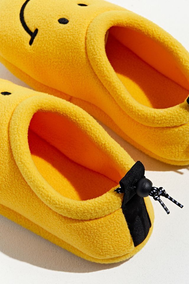UO Smiley Slipper | Urban Outfitters