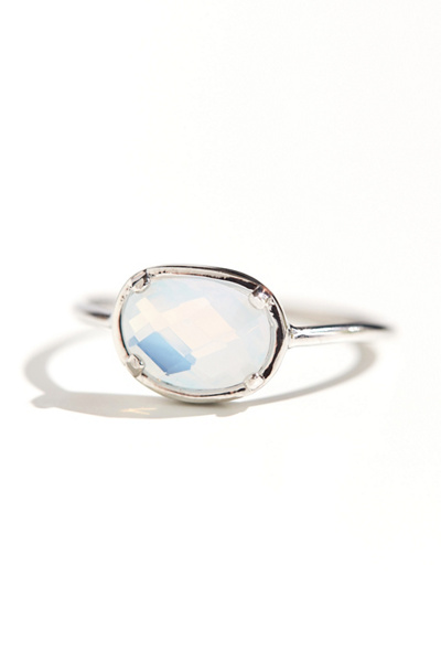 Sara Stone Statement Ring | Urban Outfitters