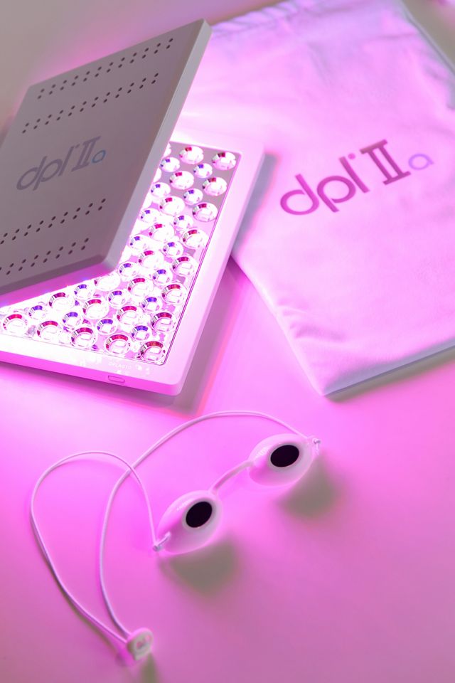reVive Light Therapy dpl® IIa Professional Anti-Aging Panel | Urban ...