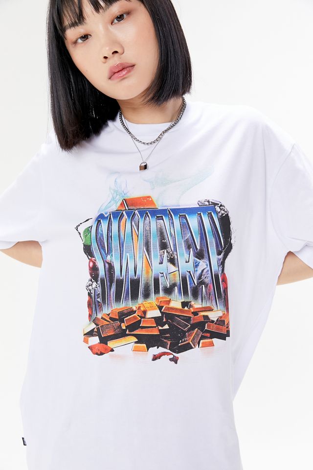 SWEET SKTBS ‘90s Gold Logo Tee | Urban Outfitters