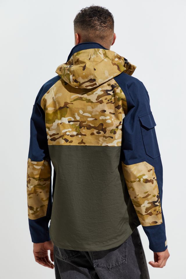 Element X Griffin Fieldstone A Popover Jacket | Urban Outfitters