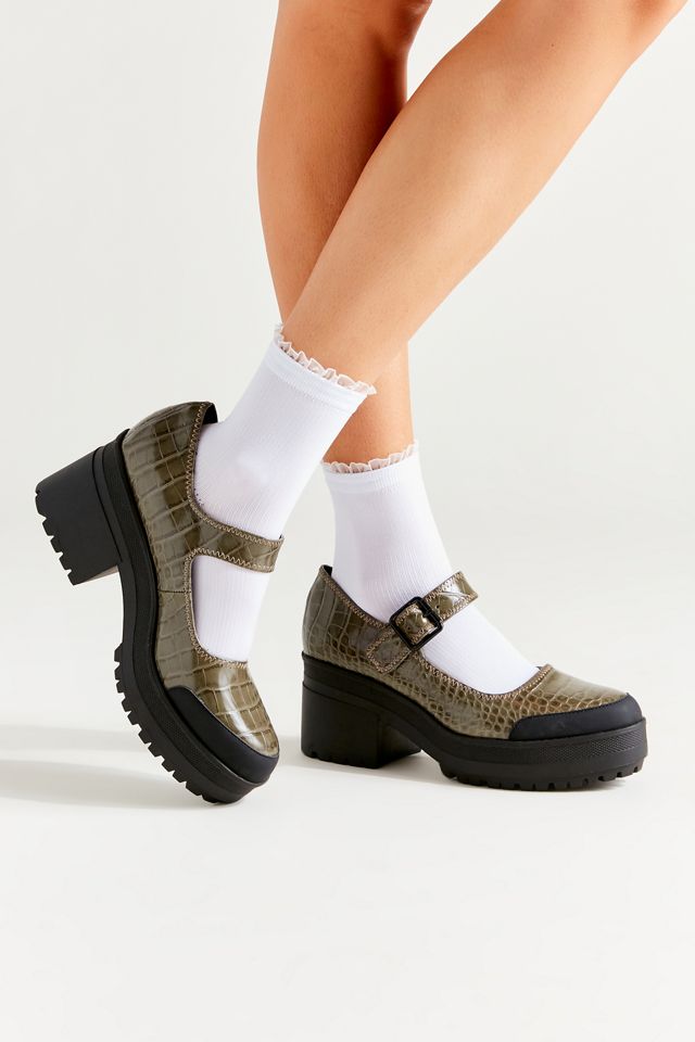 Mini Ruffle Ribbed Crew Sock | Urban Outfitters