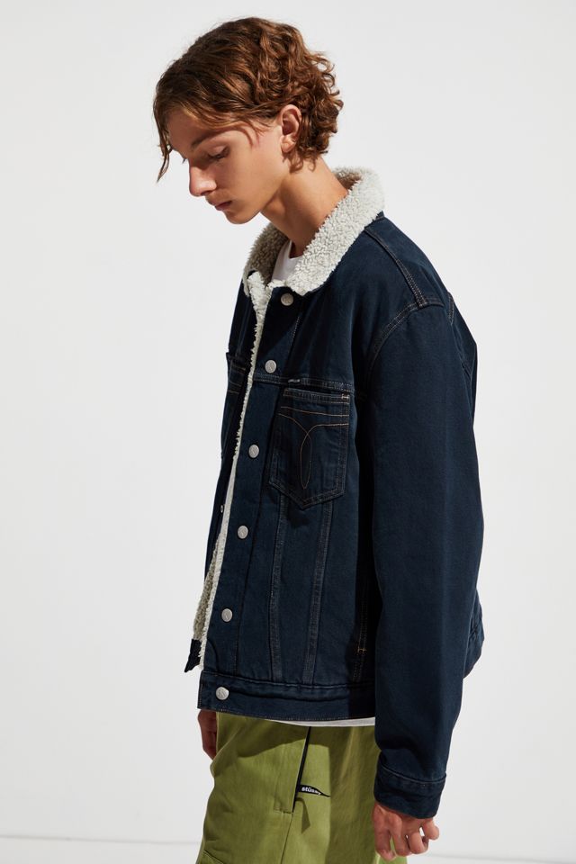 Calvin Klein Iconic Omega Sherpa Denim Jacket | Urban Outfitters
